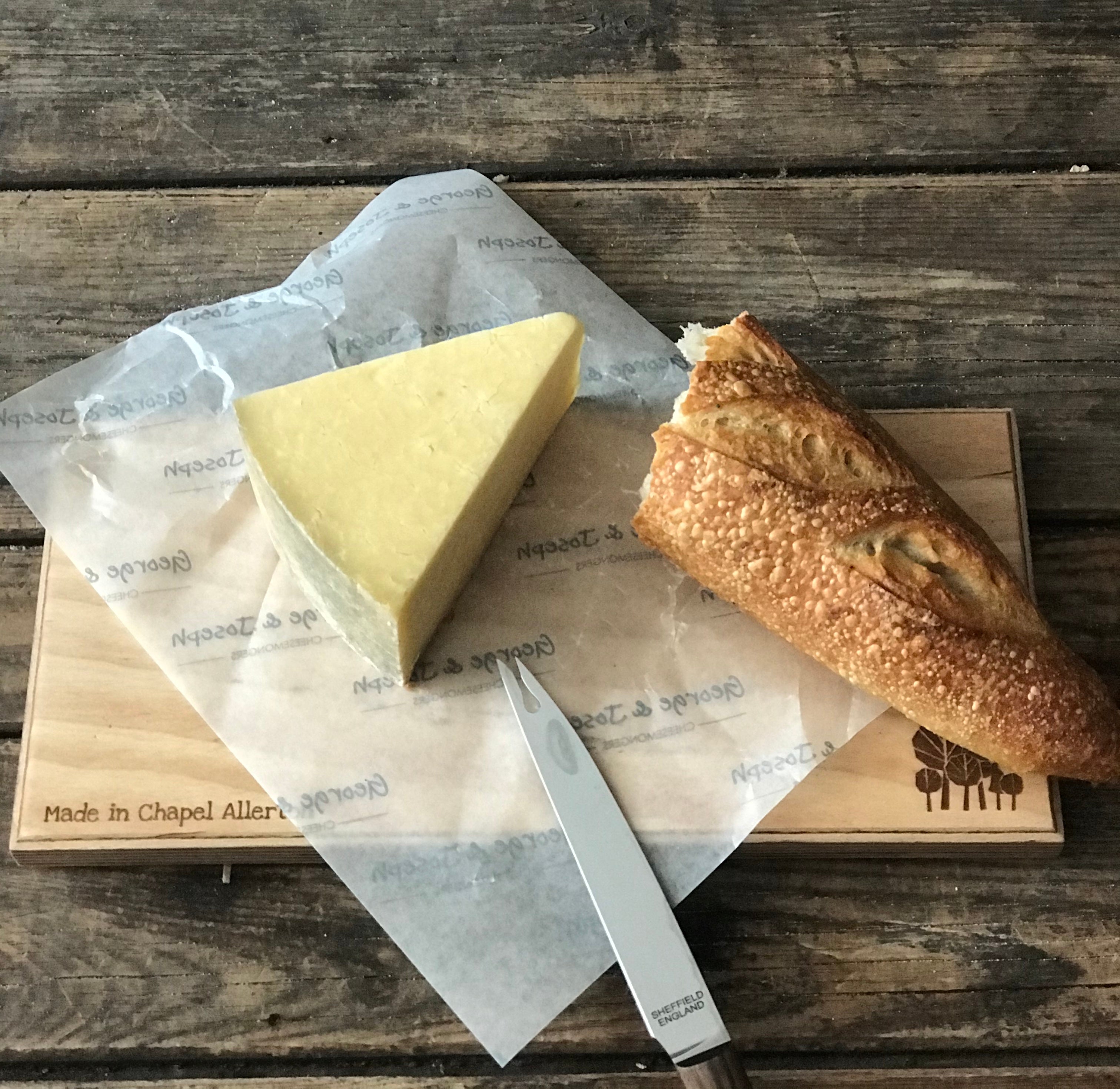 Mrs Kirkham's Lancashire Mature Tasty – George & Joseph